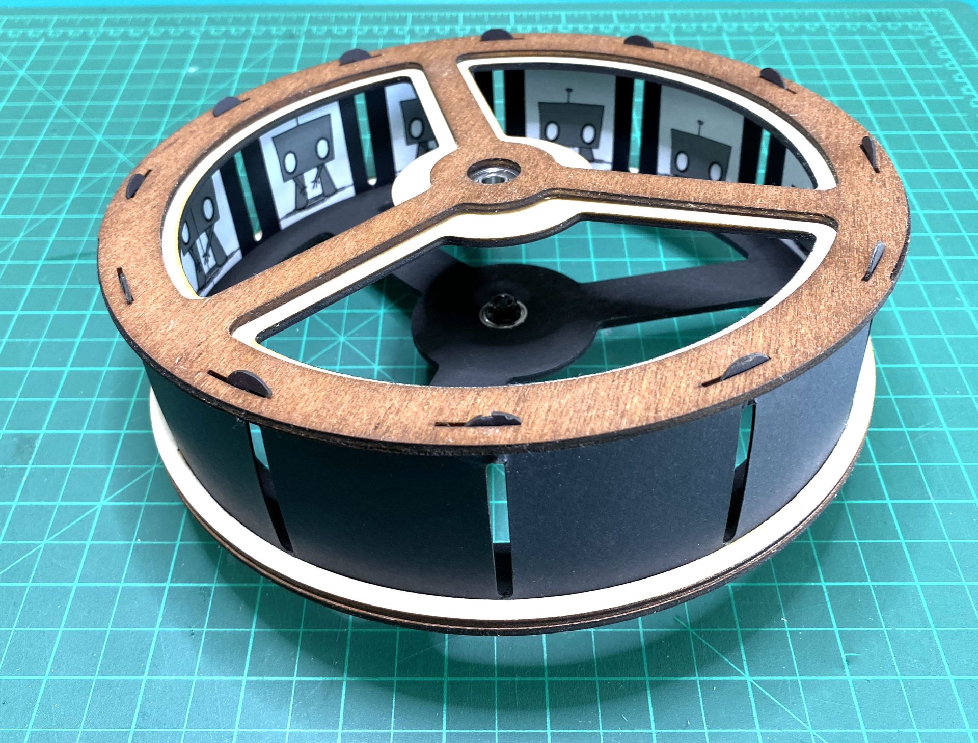 Zoetrope – Darkly Labs